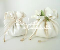 Sacchetti coulisse in raso bianco latte - Confetti e Fiocchetti ...